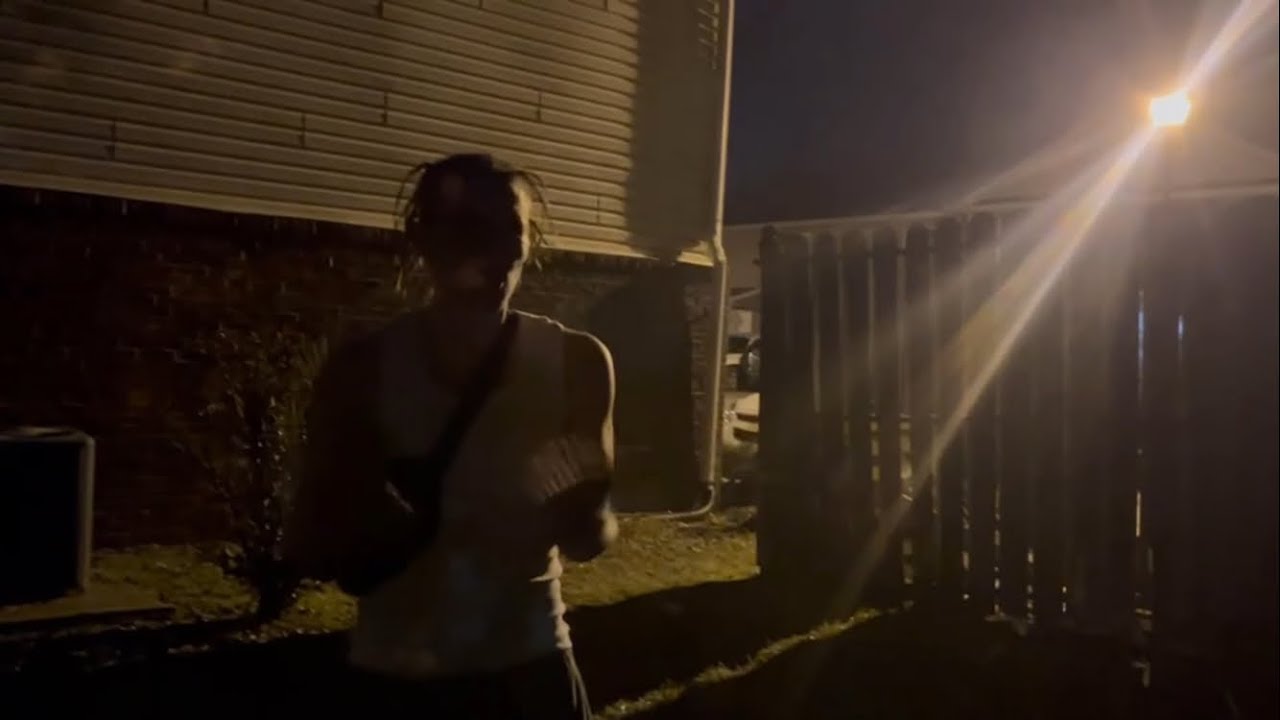 pmqLeeroy - LiKe A bAzOoKa [Official Music Video] - YouTube