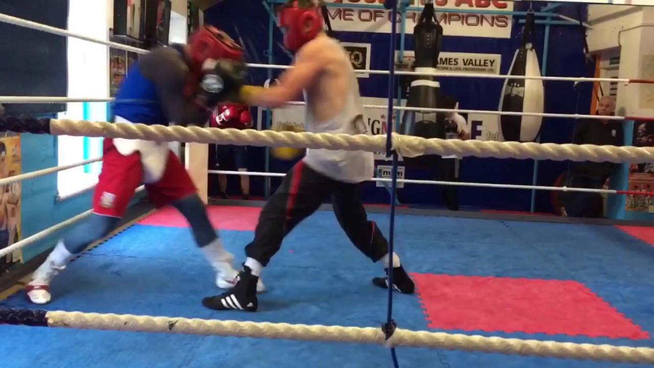 Kieran Gething 07-01-17 Sparring - YouTube