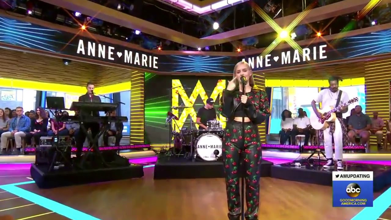 '2002' by Anne-Marie (Good Morning America LIVE Performance) - YouTube