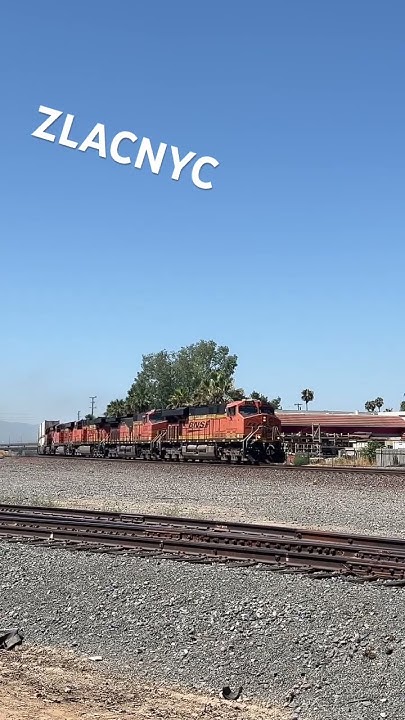 BNSF 7775 Leads a ZLACNYC at Highgrove - YouTube