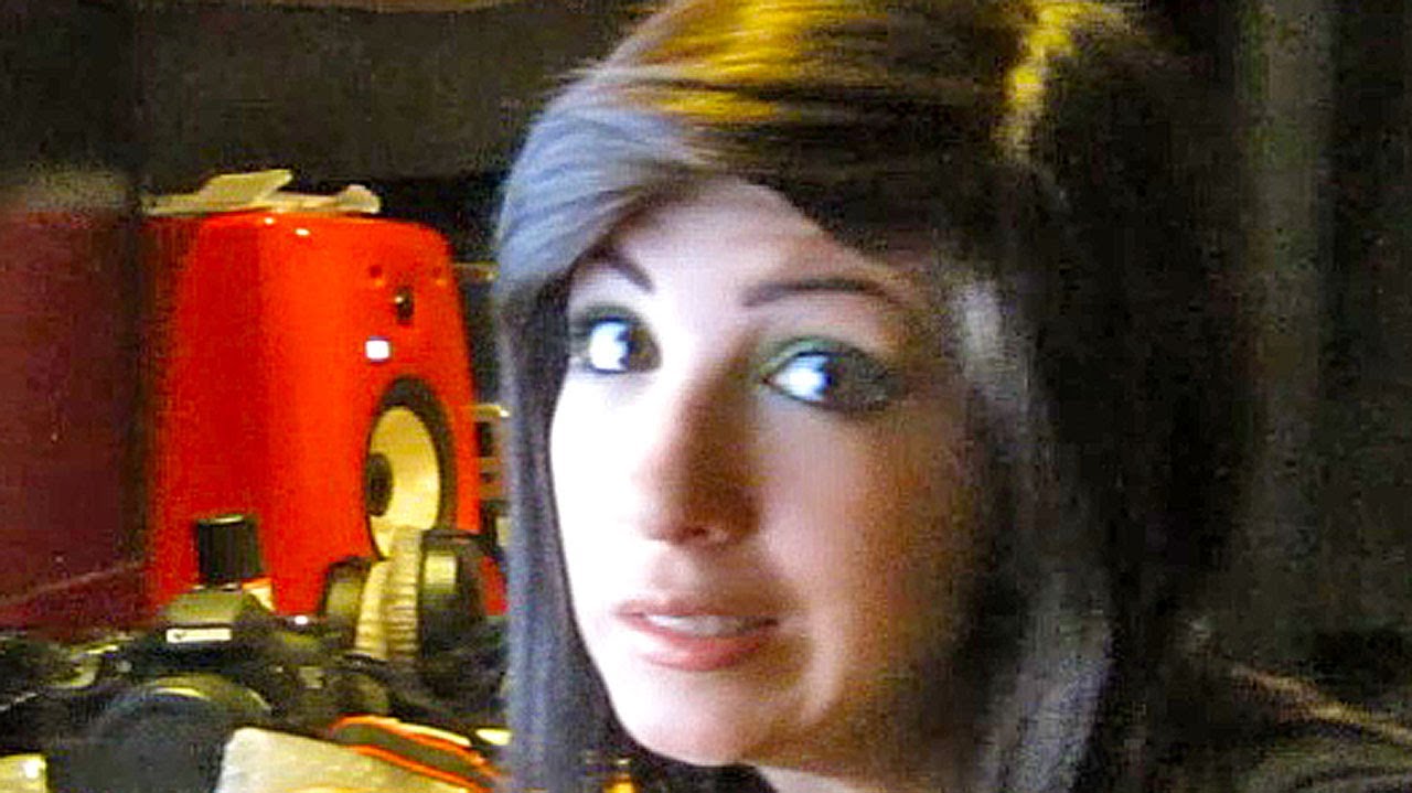 Behind The Scenes of Another Day With Olga Kay Intro Theme (8.8.11 ...