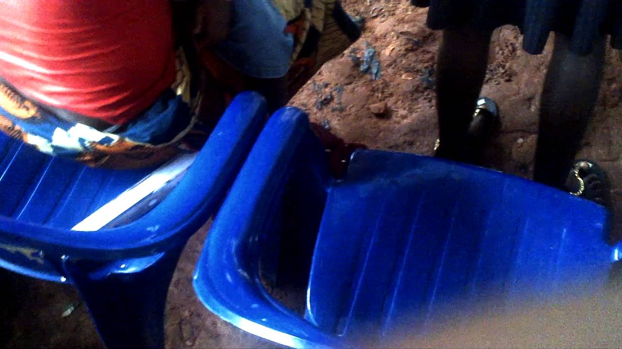 African Nigeria Igbo Church singing and clapping - YouTube