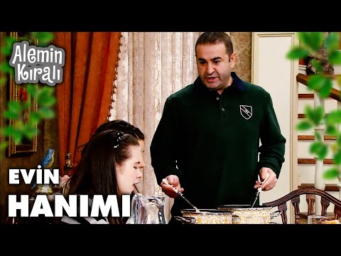 Aslan kızlara kahvaltı hazırlıyor - Alemin Kıralı 10. Bölüm