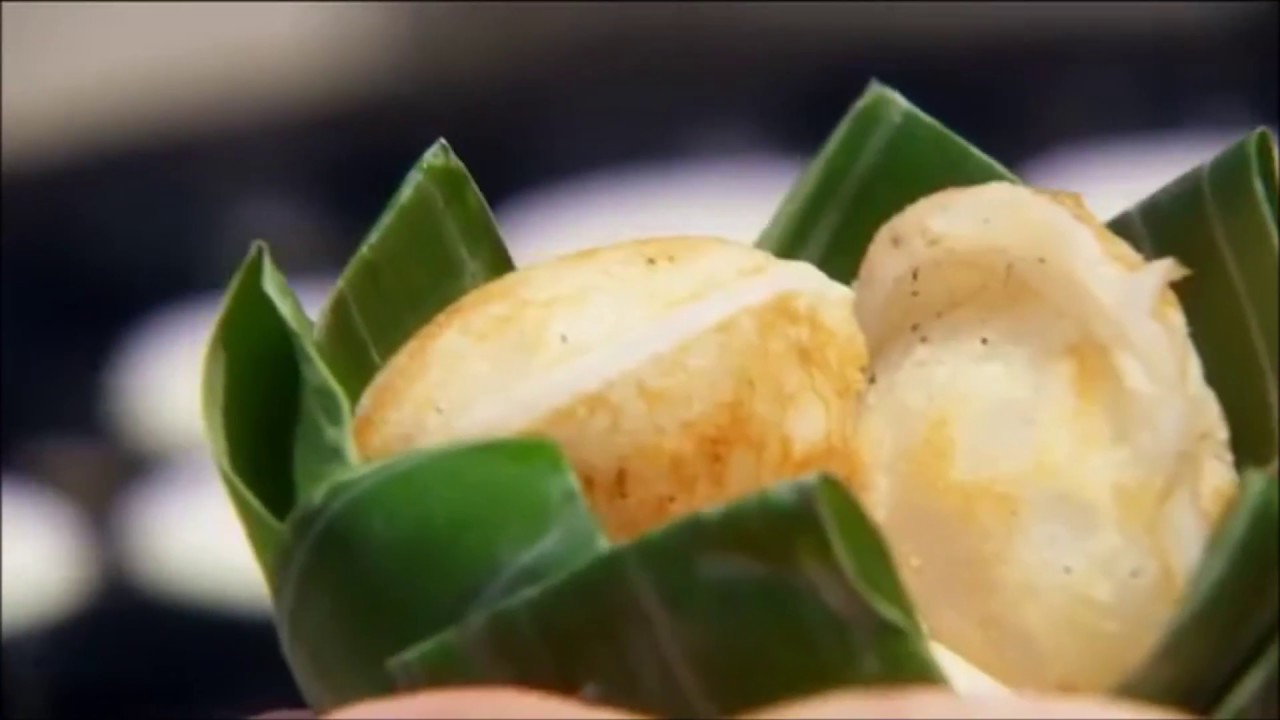 LAO COCONUT CAKE. - YouTube