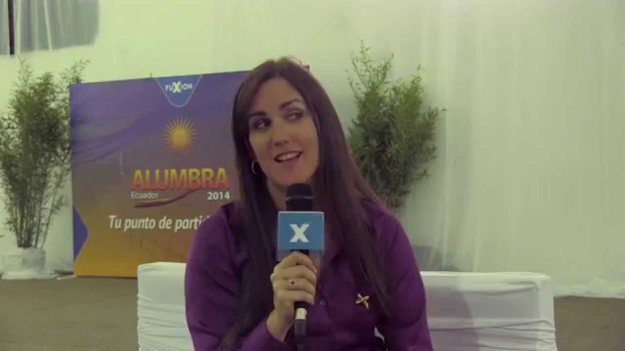 Entrevista #Alumbra2014 - Carla Ceballos - YouTube