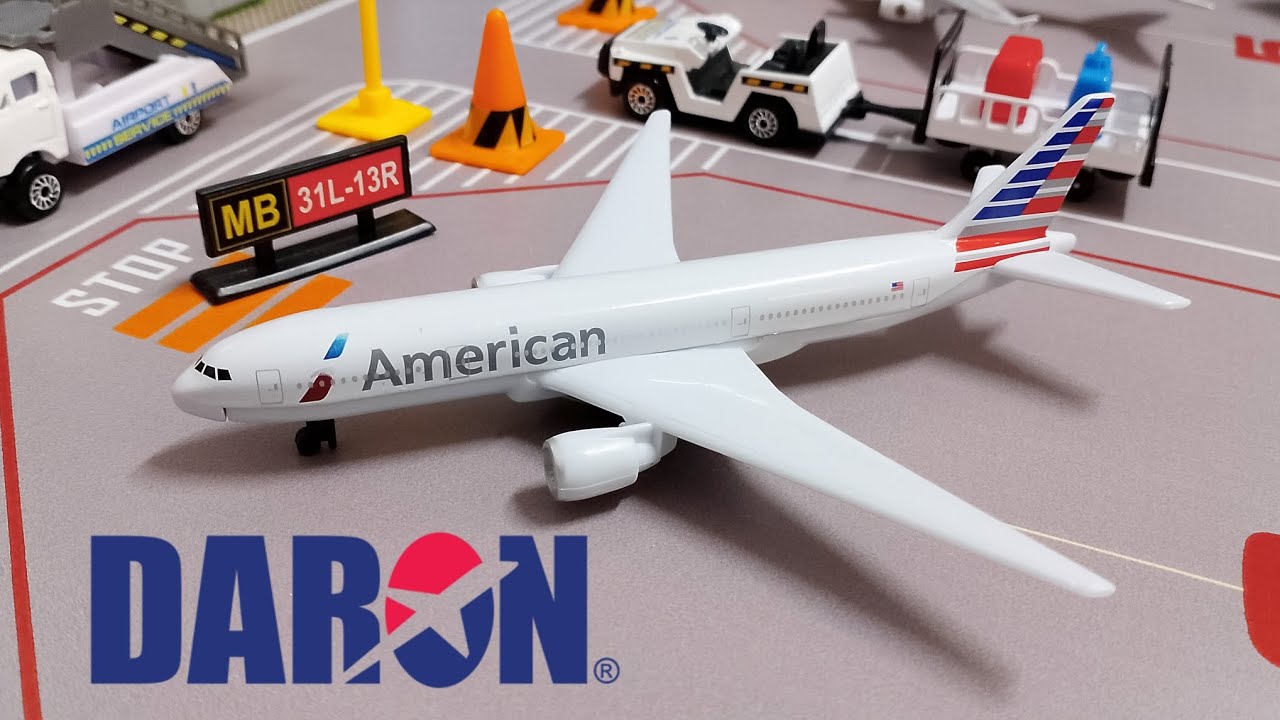 Daron American Airlines 777 Plane Unboxing! - YouTube
