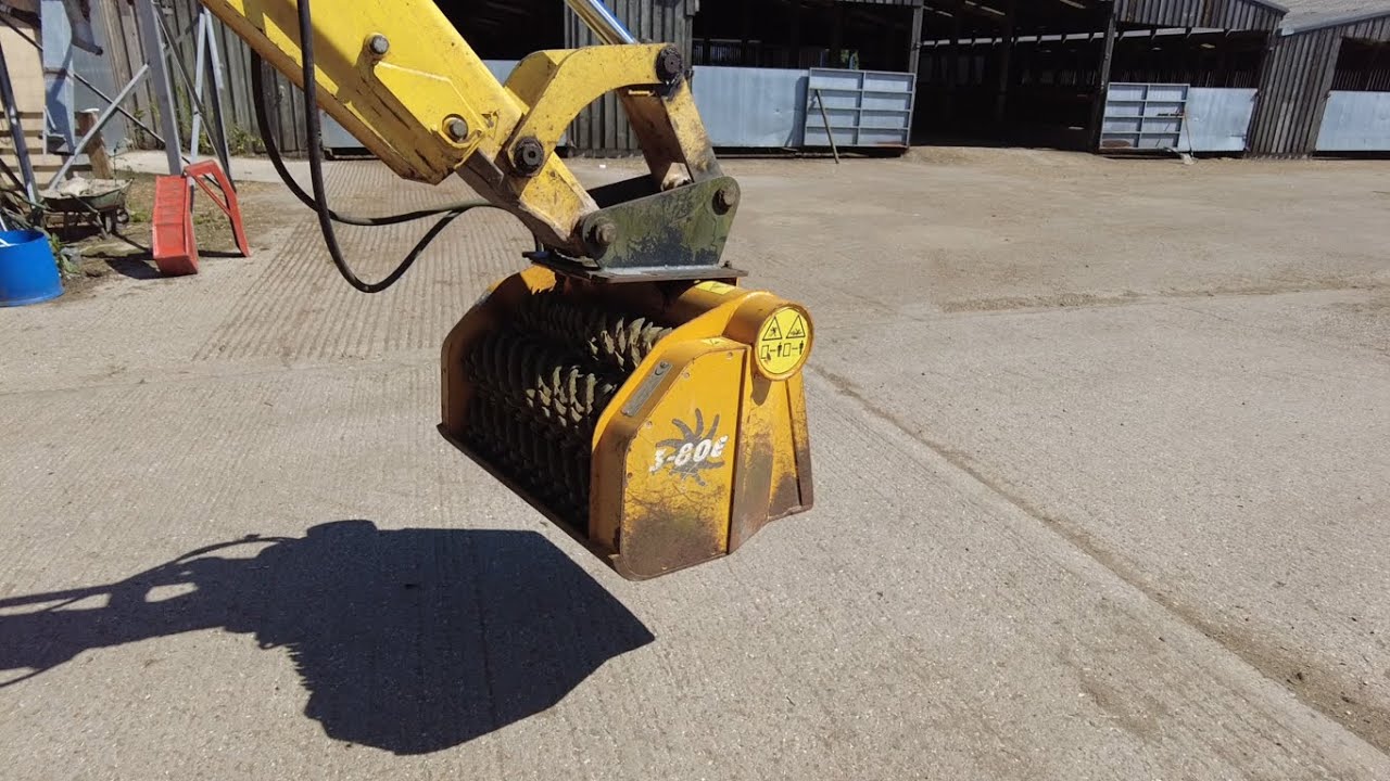 Gyro Star Screener bucket use and review on backhoe loader - YouTube