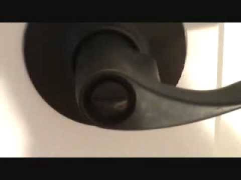 How a keyed entry door lock works - YouTube