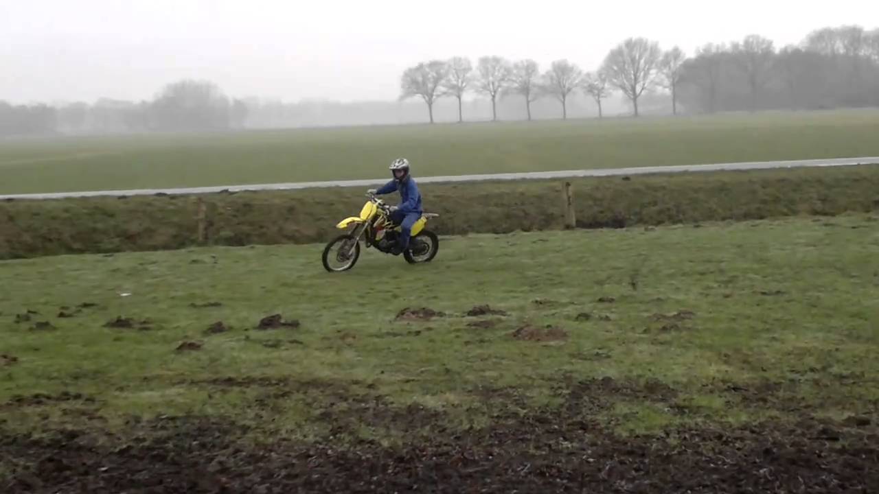 suzuki rm 85 l drifting - YouTube