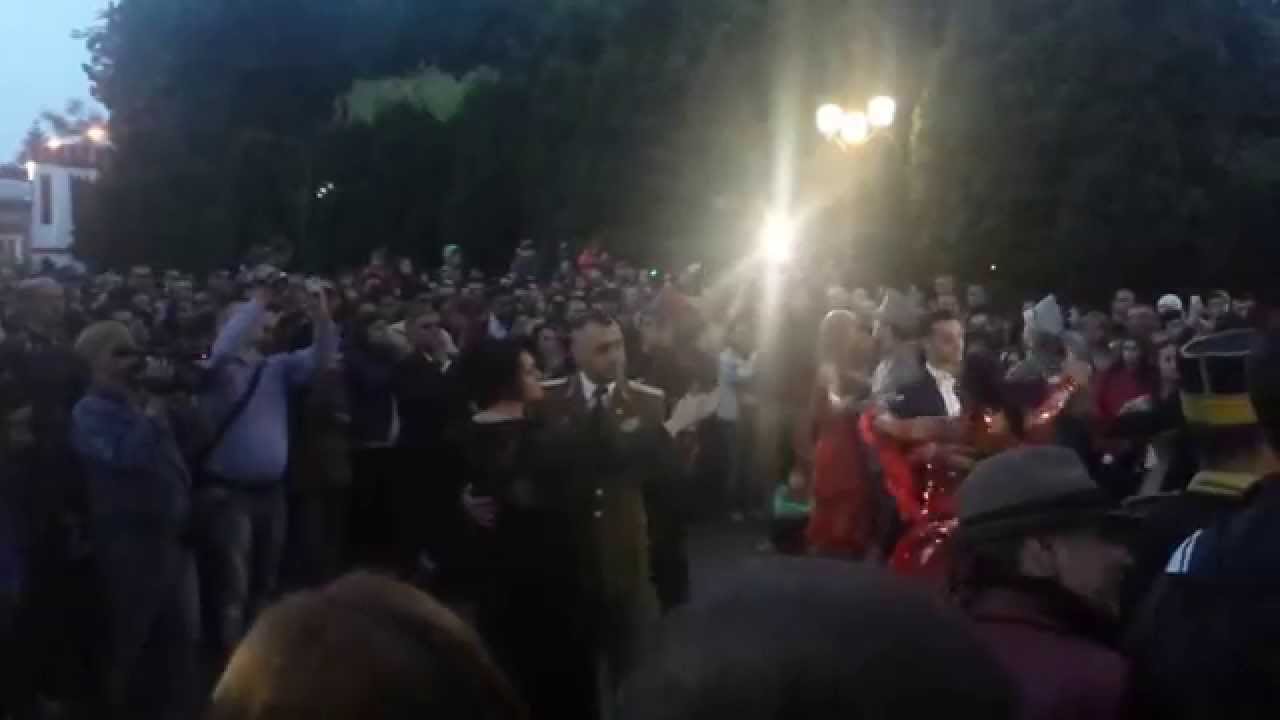 Iasi Noaptea Muzeelor -Garnizoana militara Copou 2014 - YouTube