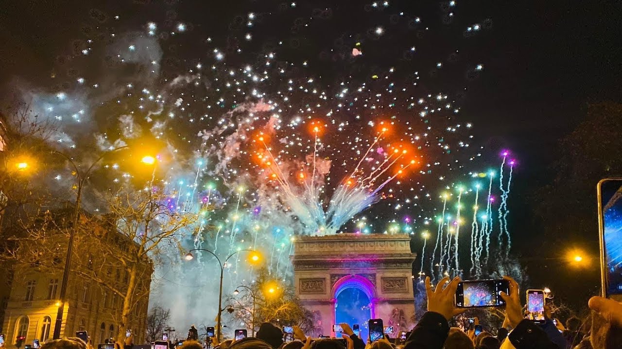 Paris :Paris France New year 2023//Chanzalize: Champs-Elysees paris New ...