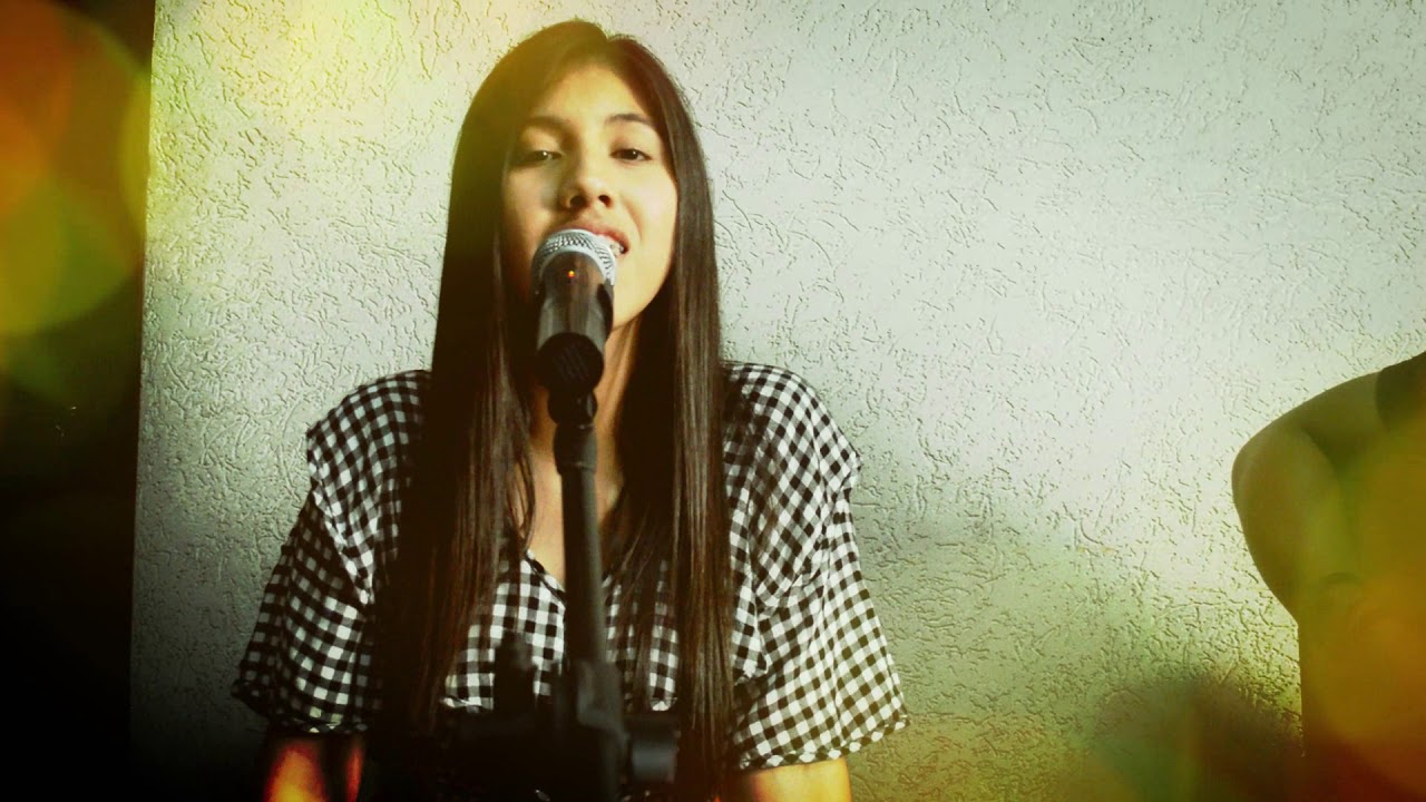 Emily Moran Guerra pieza #1 - YouTube