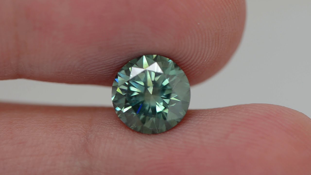Loose Fancy Green Round Diamond 2.23 Carat VS2 - YouTube
