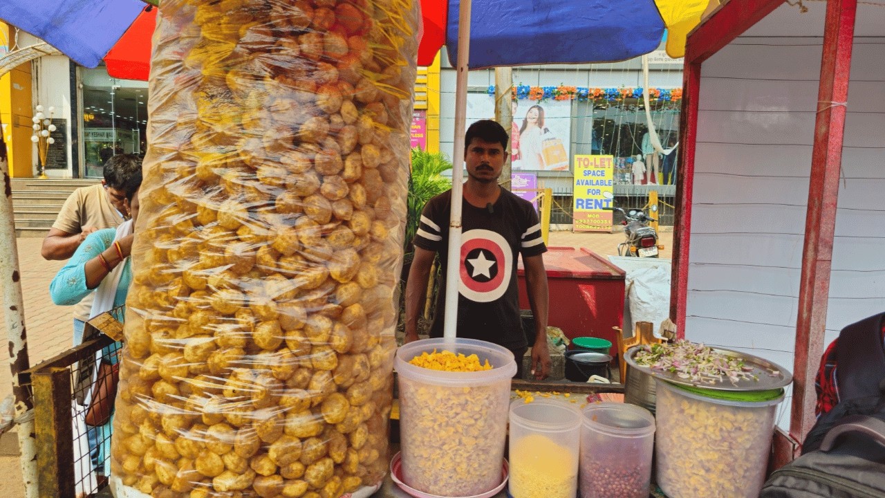 Golgappa | Must Try Gupchup In Bhubaneswar ₹40/- Only | Khatta Meetha ...