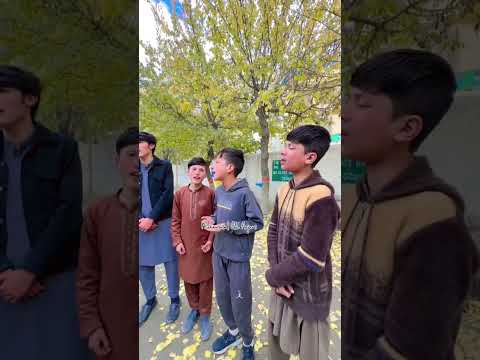 Gilgit Boys Recite Naat Dekhny Ko Ya Muhammad - YouTube