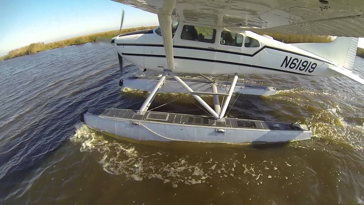 Cessna 185 Floatplane - YouTube