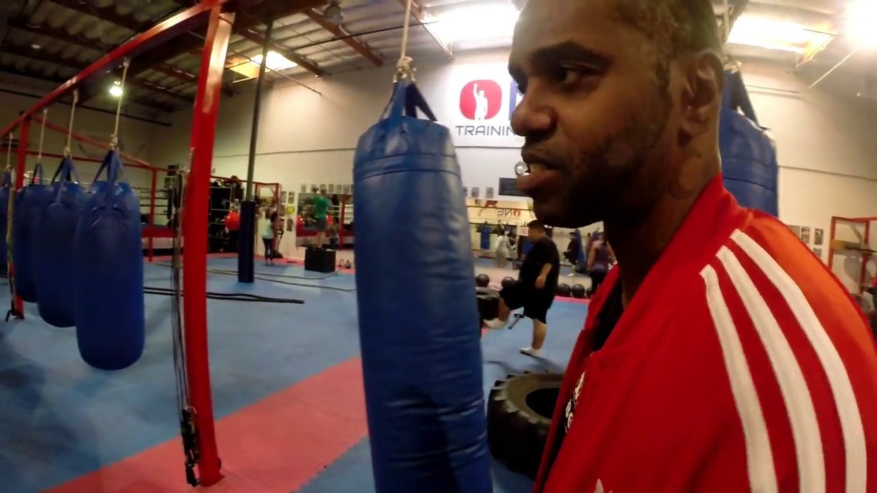 Tiger Smalls Boxing: Tijuana Bound November 11th - EsNews Boxing - YouTube