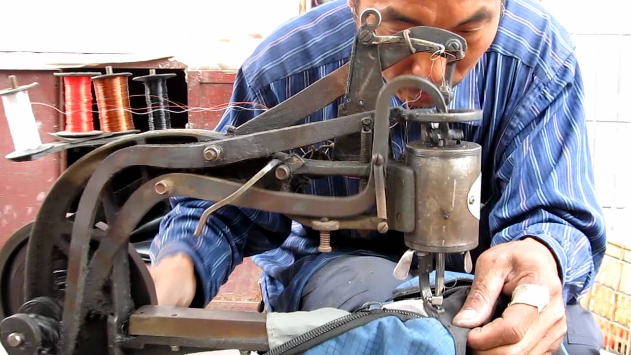 Tianjin, China: skilled labor in action - YouTube