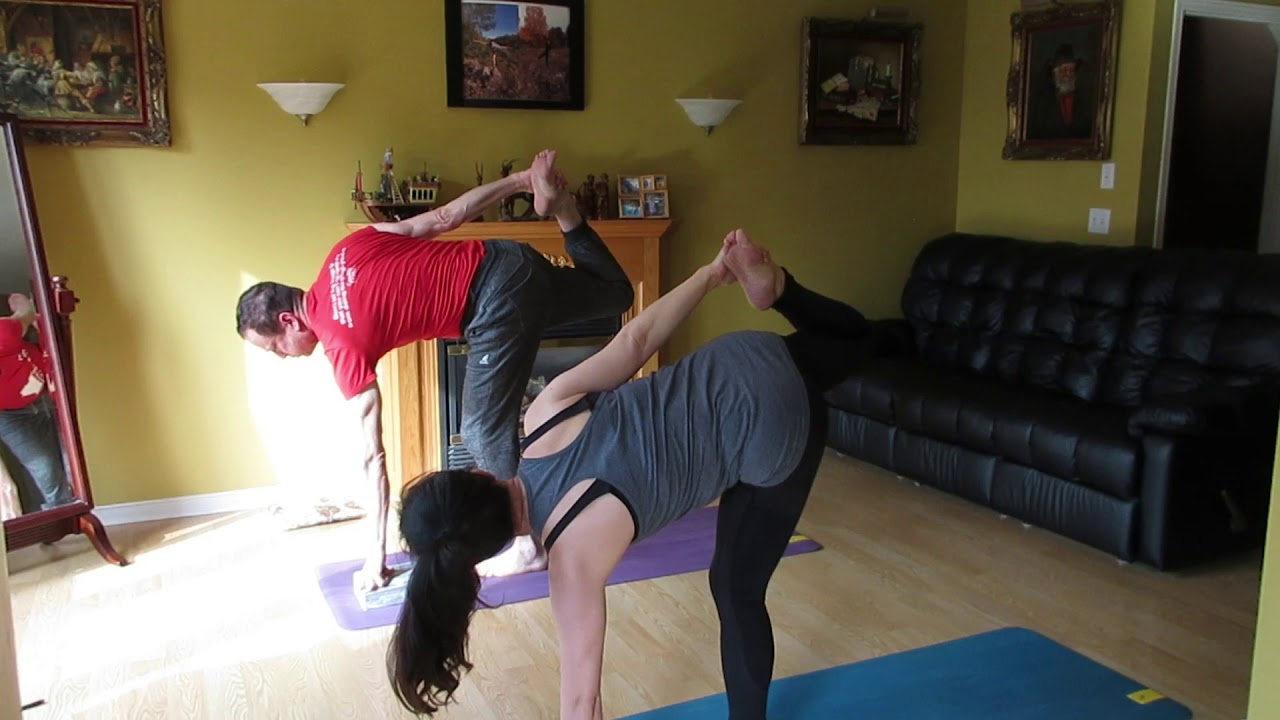 David Birthday Lock Down Yoga: 14 poses on each leg. - YouTube