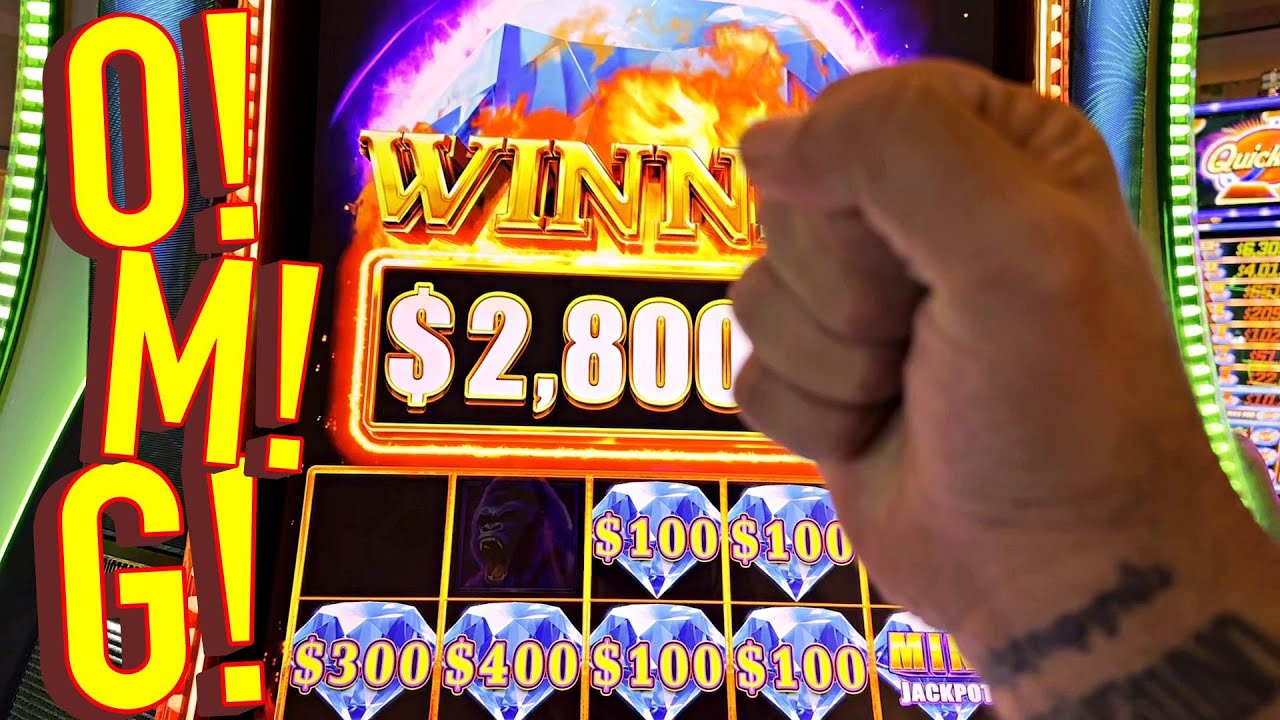 THE CRAZIEST SLOT MACHINE VIDEO - YouTube
