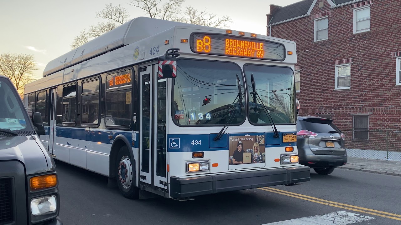 2013 C40LF #434 on the B8 - YouTube