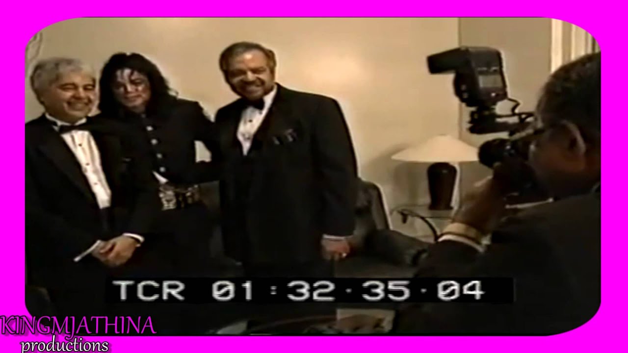 Michael Jackson Backstage NAACP awards 1993 - YouTube