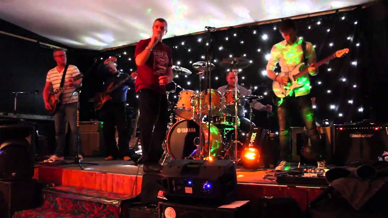Addison LIVE @ North Cheam Sports Club 20/02/16 - YouTube