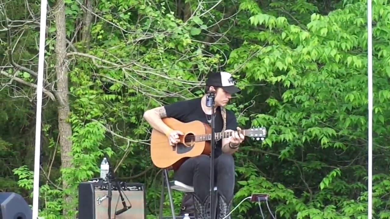 Travis McCready. "Night Moves" (cover). 05/19/2020 - YouTube