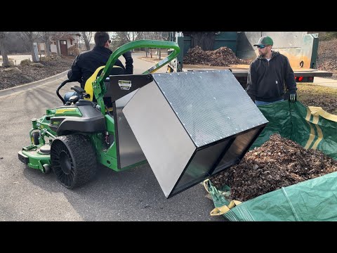 NEW! John Deere Z900 Bagger