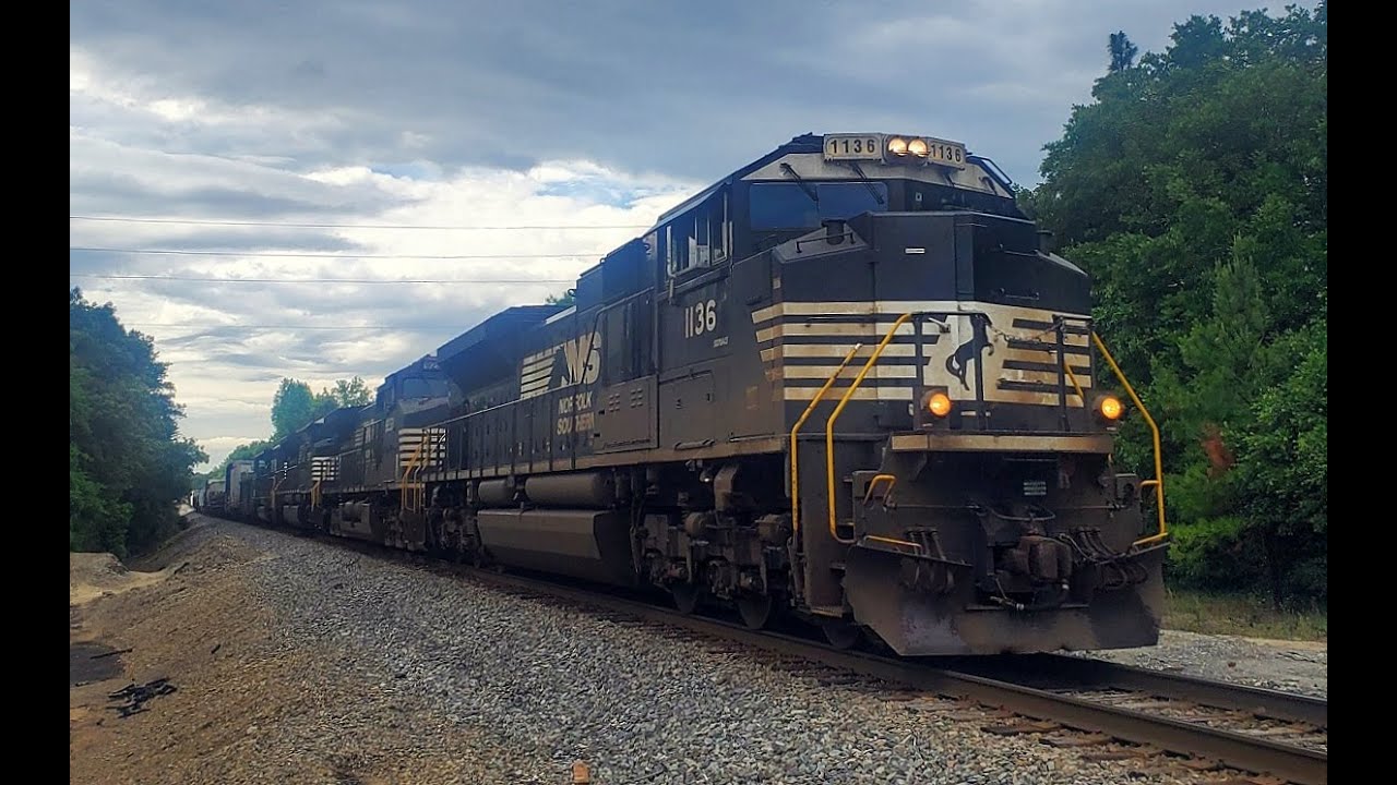 NS 13R rolls across Hobart Rd with SD70ACe 1136 leading - YouTube