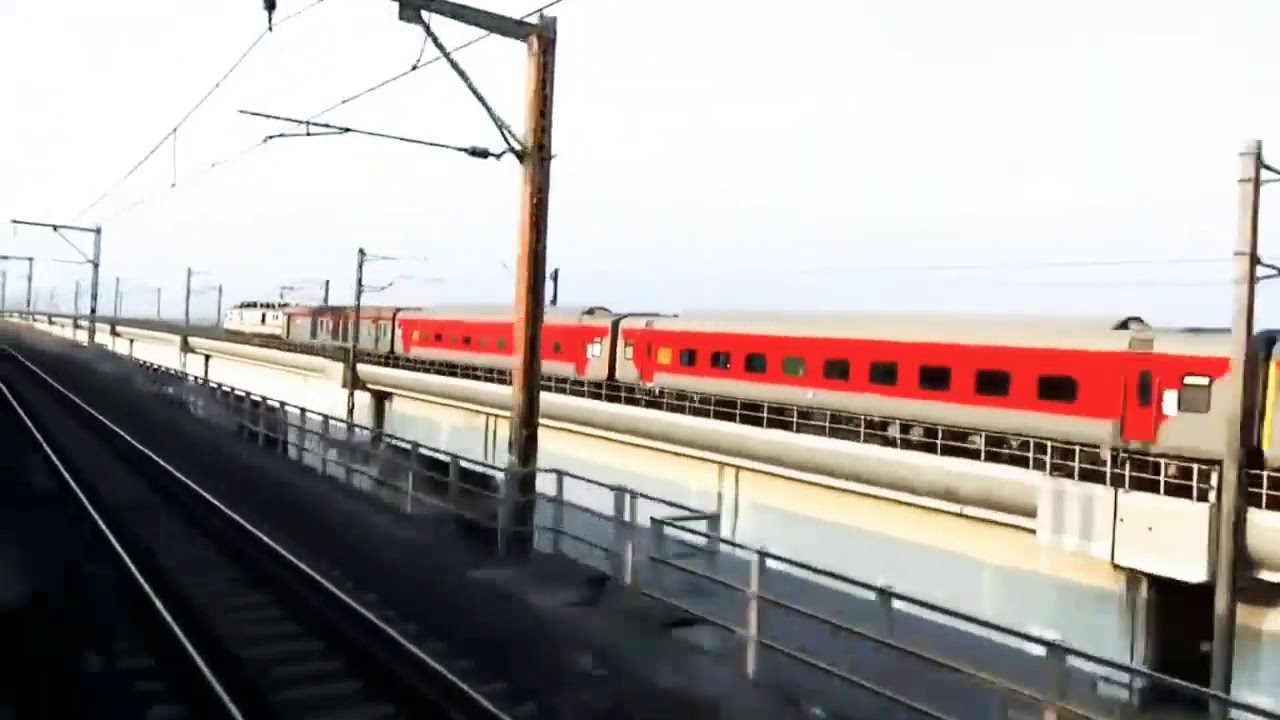 train running fast🚂🚃🚃 - YouTube