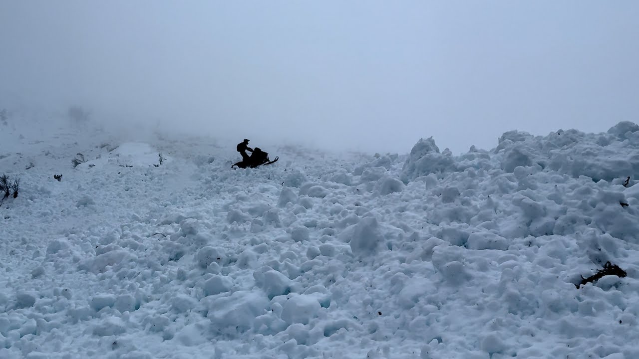 Massive Avalanche Slides In Search Of Big Glaciers - YouTube