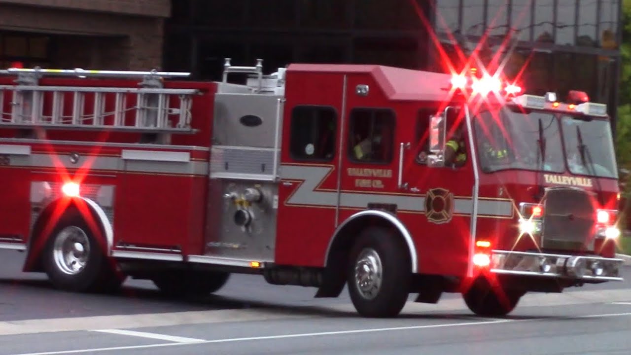 Talleyville fire company engine 256 and ambulance a25 responding to an ...