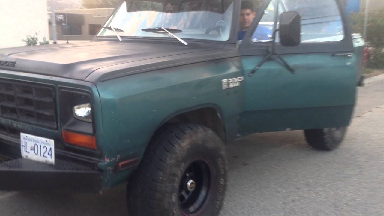 The Duke 1981 Dodge w150 Power ram - YouTube