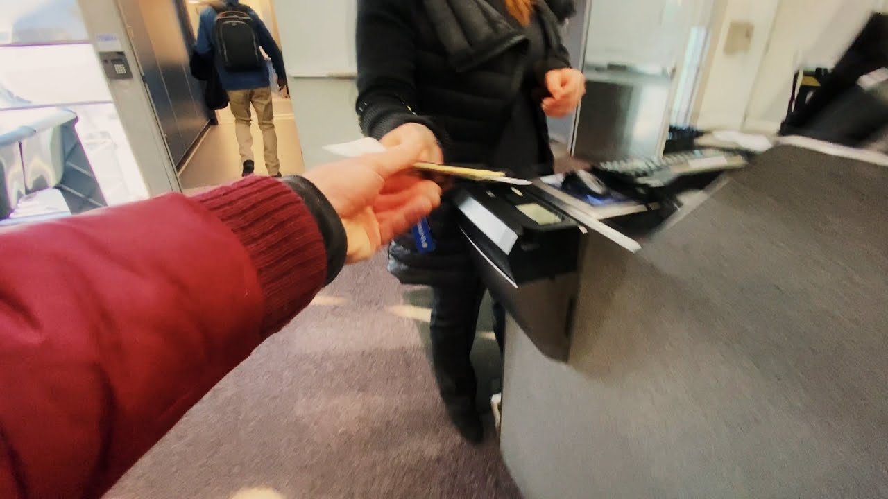 ΚΑΝΑΔΑΣ: ΕΠΑΝΕΡΧΟΝΤΑΙ ΤΑ ΠΕΡΙΟΡΙΣΤΙΚΑ ΜΕΤΡΑ ΣΤΑ ΣΥΝΟΡΑ ΛΟΓΩ ΚΟΡΩΝΟΪΟΥ ...