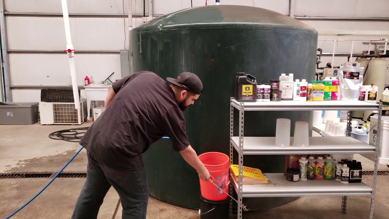 Dramm sprayer - YouTube