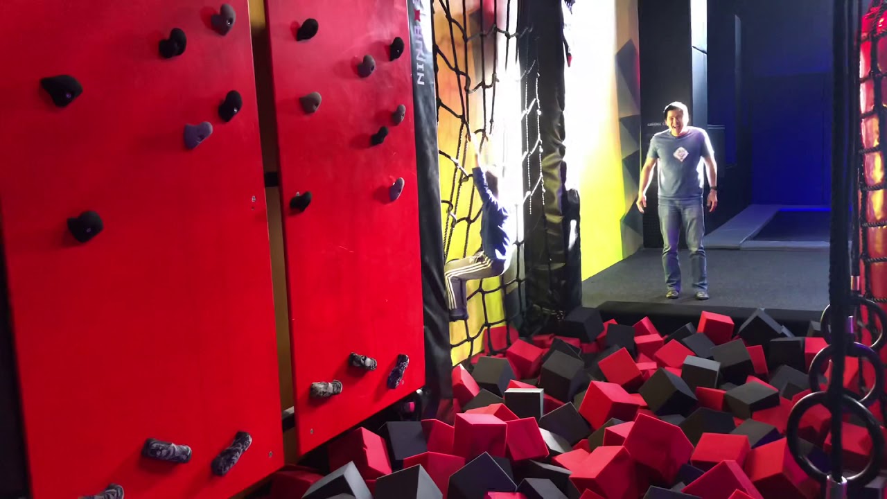 Peter plays at Vertex arena 4 - YouTube