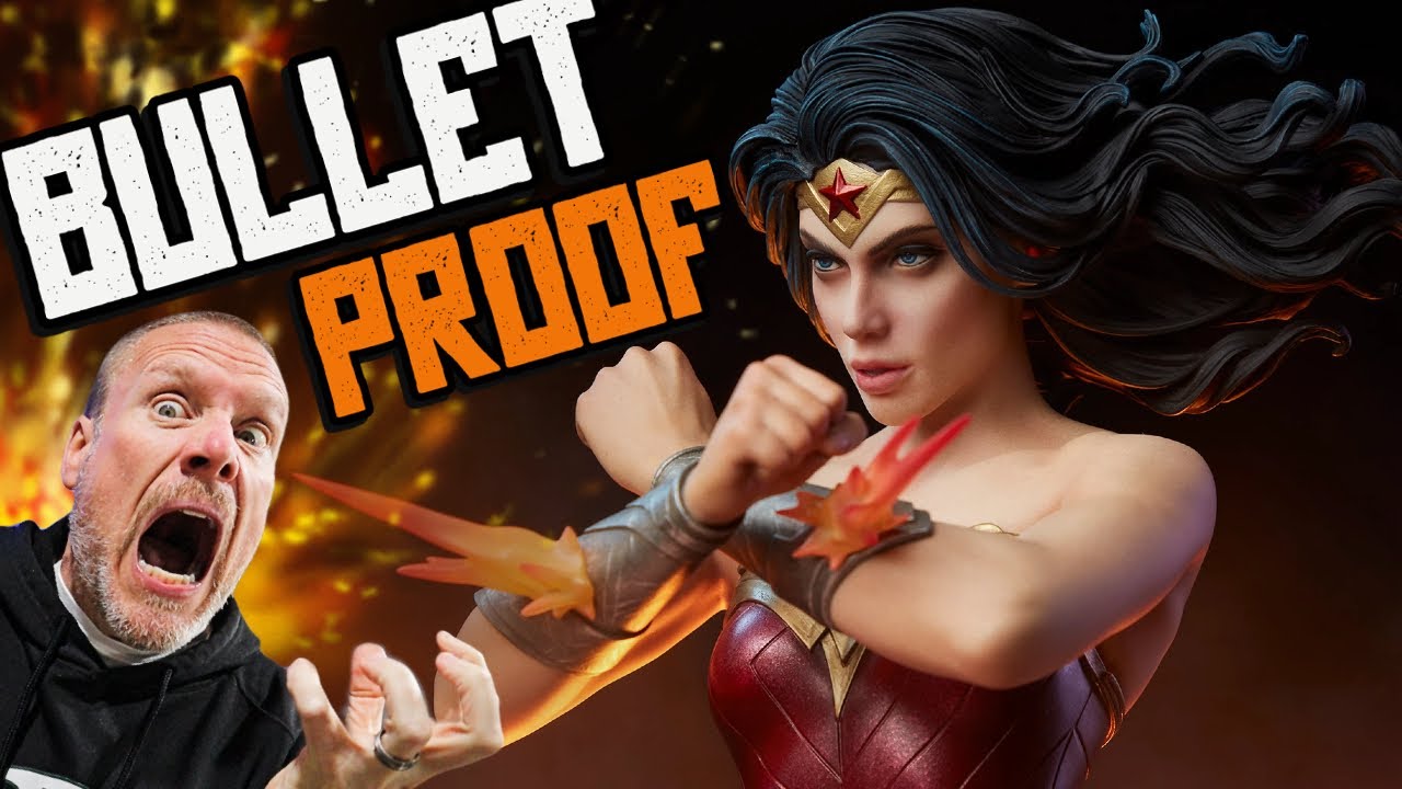 Wonder Woman SAVING THE DAY Premium Format Showcase Statue Review ...