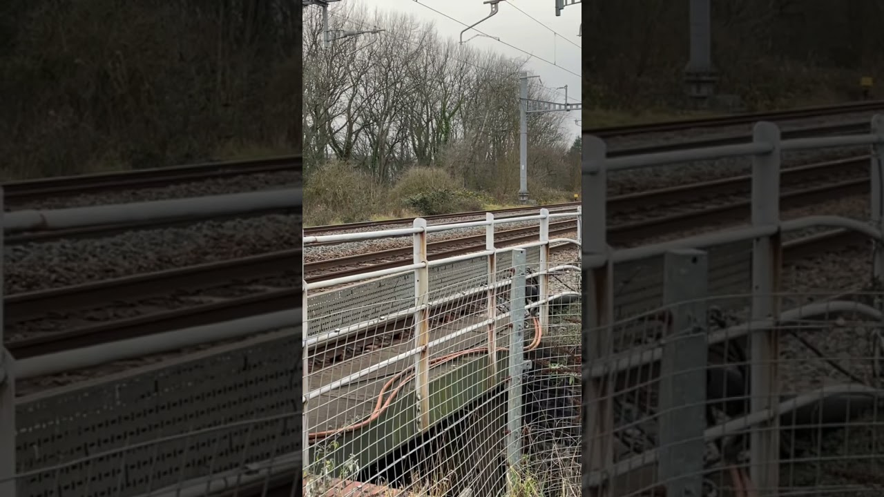 Bishton Level Crossing #train #newport - YouTube