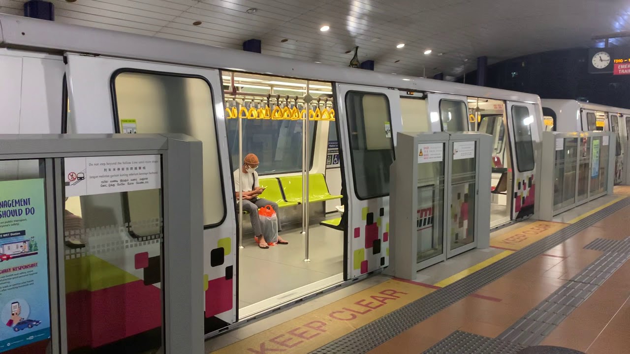 SMRT Trains BPLRT Bombardier Innovia APM 100 C801A [122/126] departing ...