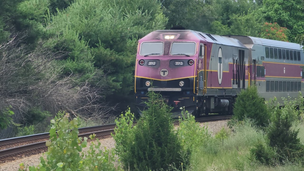 MBTA HSP46 #2013 crossing at John Mahar Highway. - YouTube
