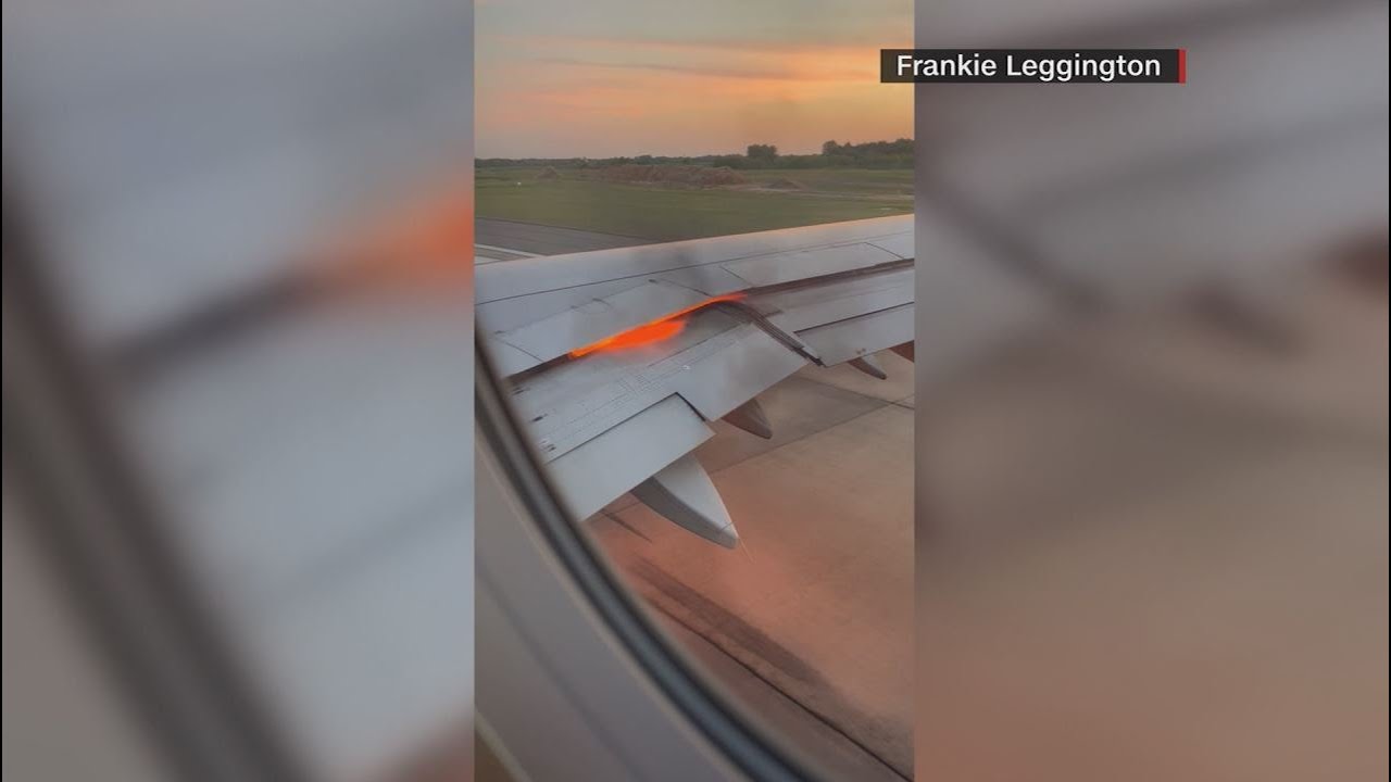 American Airlines Flight Catches Fire While in the Air - YouTube