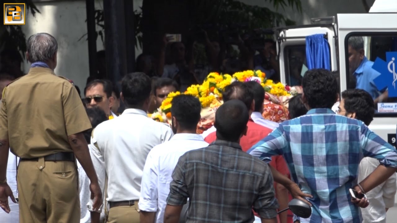 Reema Lagoo's FUNERAL VIDEO - YouTube