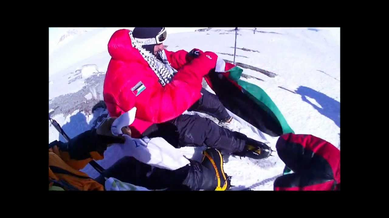 Raed Zidan on top of Mt Vinson, Antarctica - YouTube