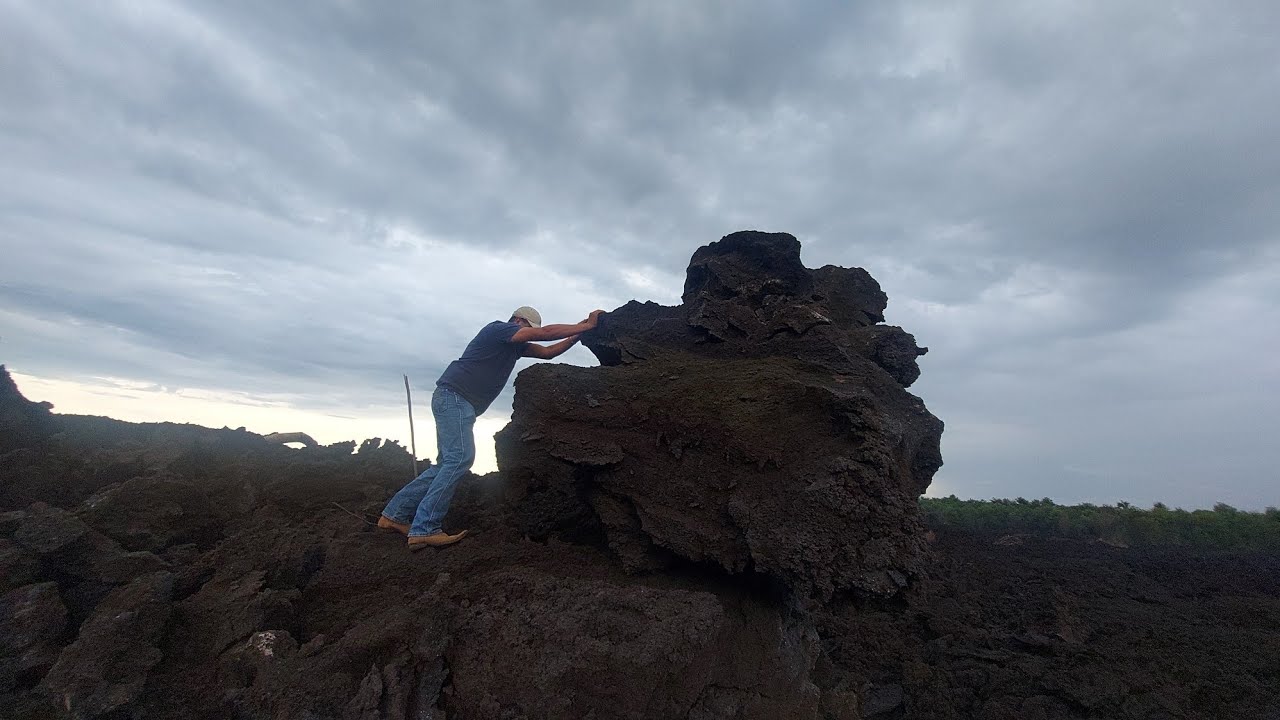 🔴😱Descubre que pasa con esta piedra, lava petrificada 🇬🇹🌋 - YouTube