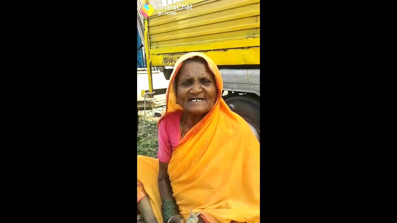 Old lady singing bollywood song - YouTube