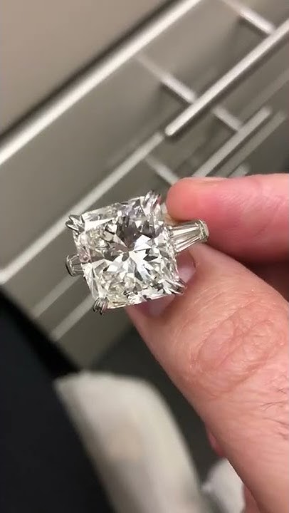 Cushion Diamond, 16.94ct, K, SI1 - YouTube