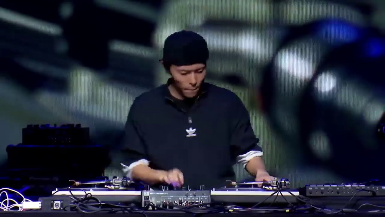 MUSIC DJ Brandan Duke The DJ vs Yuto Head to Head DJ Battle Performance ...