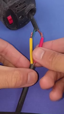 Simple Fix for Loose Wires! 🔧⚡ Easy DIY Solution ! 💡 #Electrical #DIY # ...