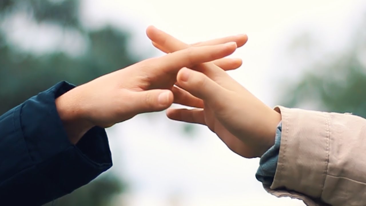 Fuenciado Tomados De La Mano